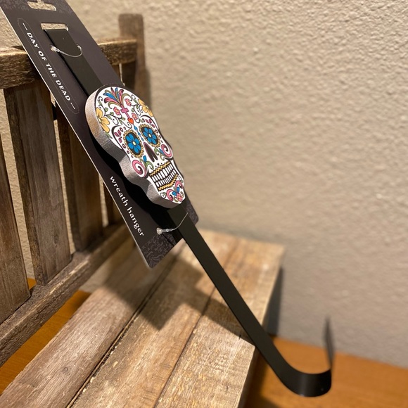 JMLE, LLC. | Holiday | Day Of The Dead Wreath Hanger Sugar Skull Wreath ...